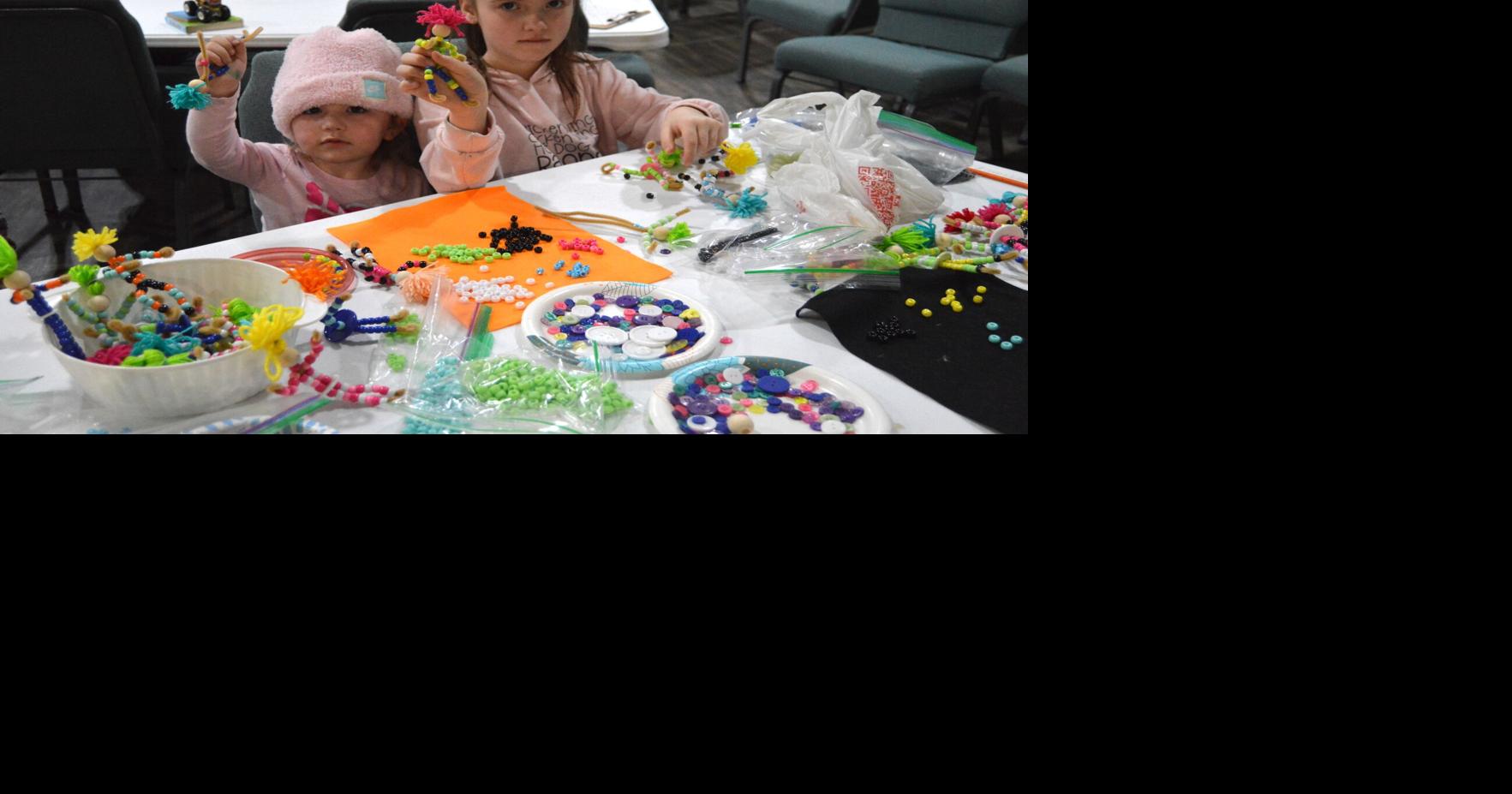 Shoebox Crafters make dolls | News | cpioneer.com