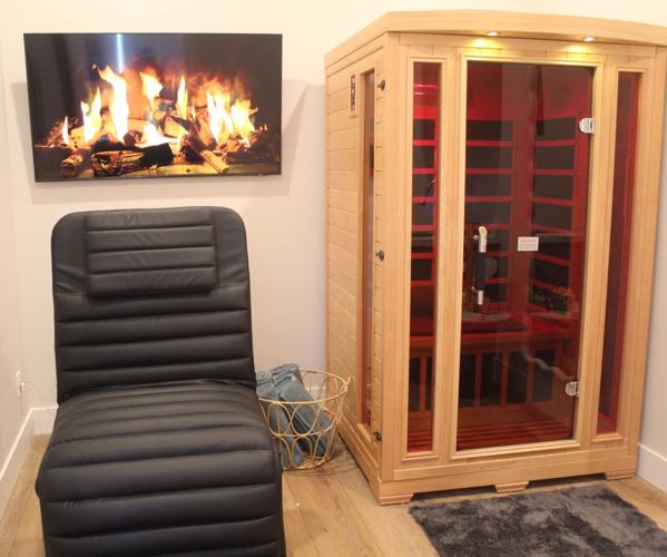 ‘It’s like a dream come true:’ New salon opens in downtown | News ...