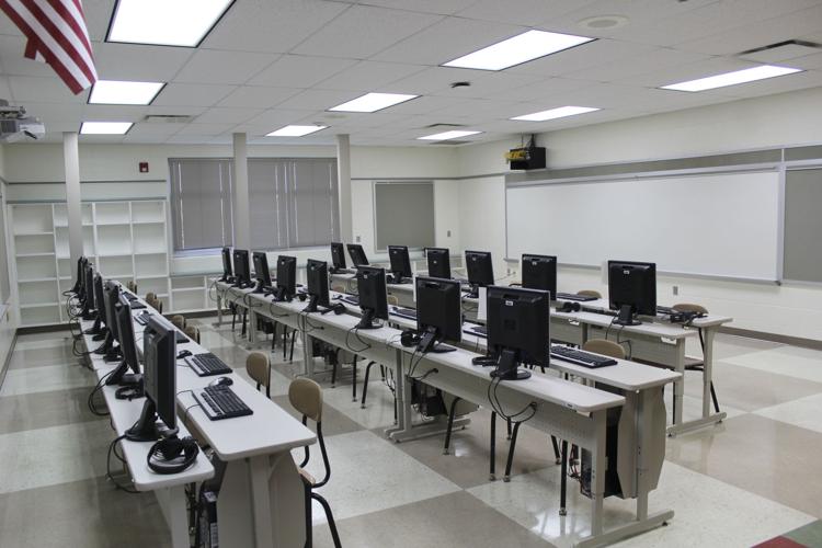 Peosta Elementary opens with school expansion | News | cpioneer.com