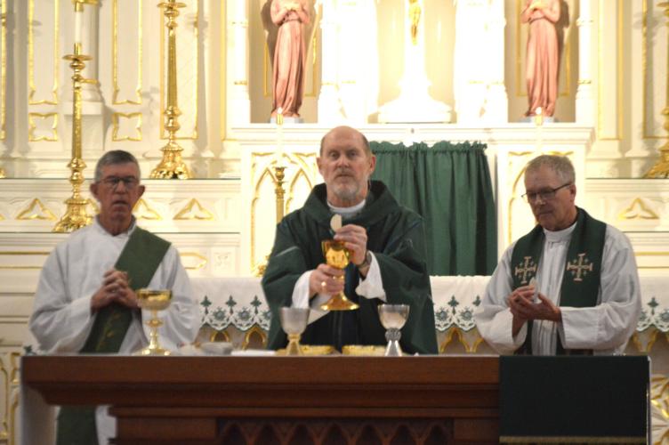 Archibshop Zinkula visits Aquin | News | cpioneer.com