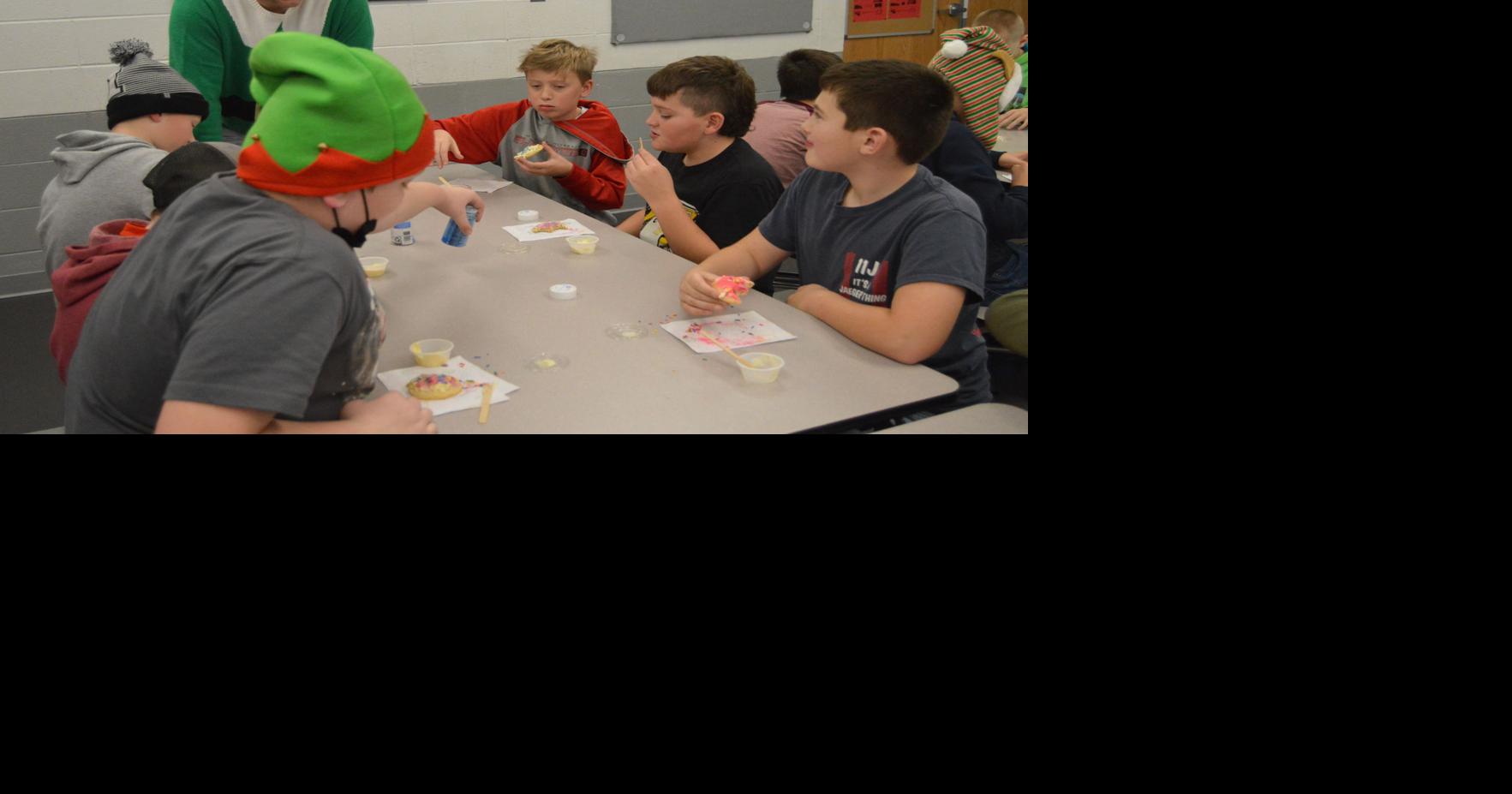 Cascade Elementary holds holiday celebrations | News | cpioneer.com