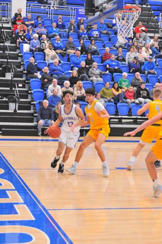 Boys basketball preview: Nearly all fresh faces for ultra-young ...