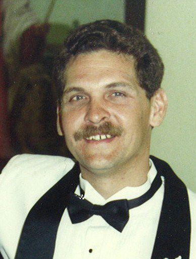 Thomas Roehrig | Local Obituaries | crescent-news.com