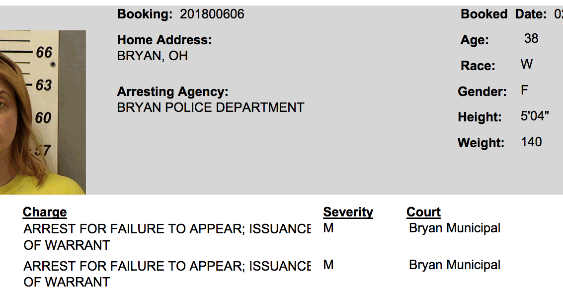 Jennifer Holtz | Booking Photos | crescent-news.com