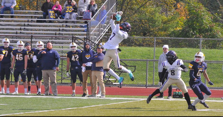 College football: Defiance stuns 4-2 Mount St. Joseph for first win ...