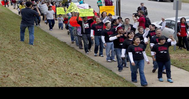 Young illegal immigrants coming out of the shadows | Editor's Pick ...