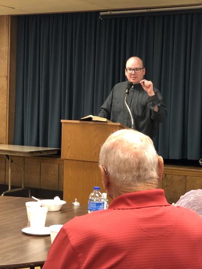 Gordon speaks at Men's Fellowship Veterans' Tribute Breakfast | Local ...