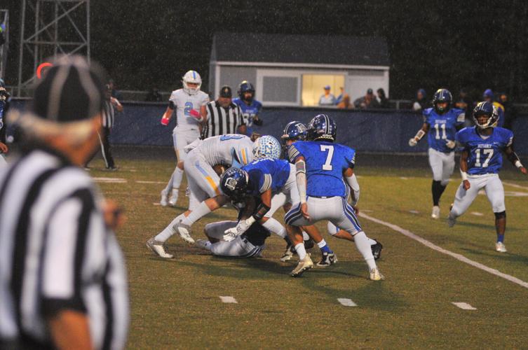 Friday football: Defiance survives in fourth to beat Bath, 28-27 ...