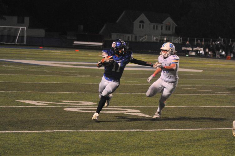 Friday football: Defiance survives in fourth to beat Bath, 28-27 ...
