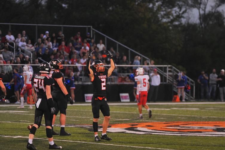 Friday football: LC blitzes PH 62-0 in state-ranked smackdown | Local ...