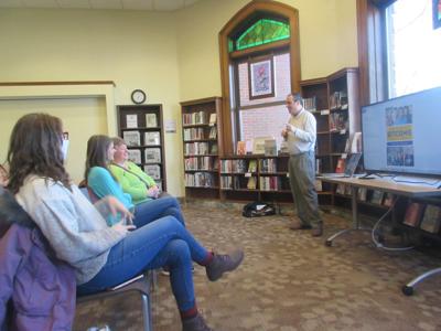 Author gives 'greatest sitcoms' at Library event | Local News ...