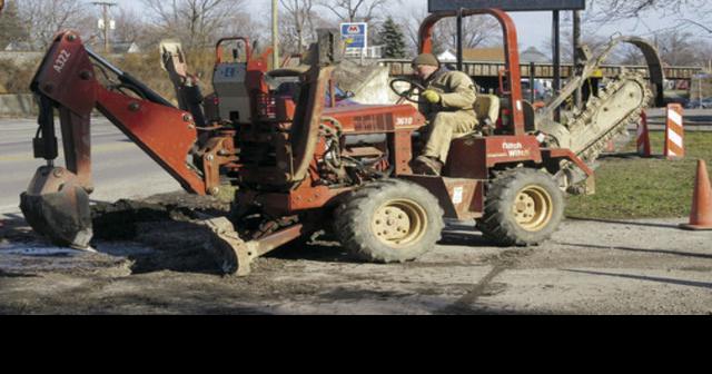 New warning signs for two Defiance, Ohio, CSX Railroad viaducts | Local ...