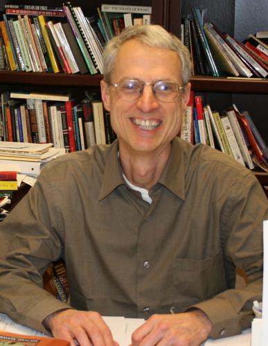 Singer named volunteer of the year by ODP | Local News | crescent-news.com