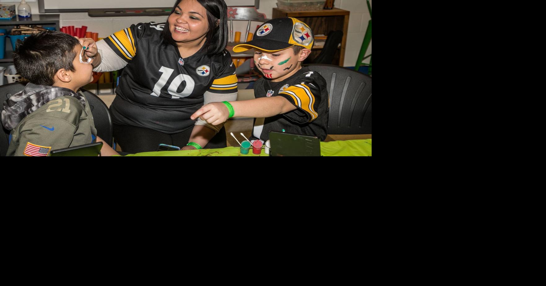 Defiance Elementary School Mother-Son dance | Local News | crescent ...