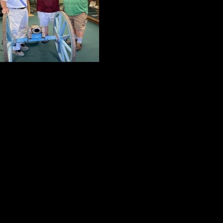 Tuttle receives a cannon | Local News | crescent-news.com