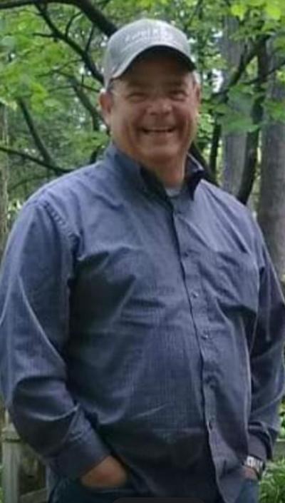 Daniel W. Carlisle | Local Obituaries | crescent-news.com