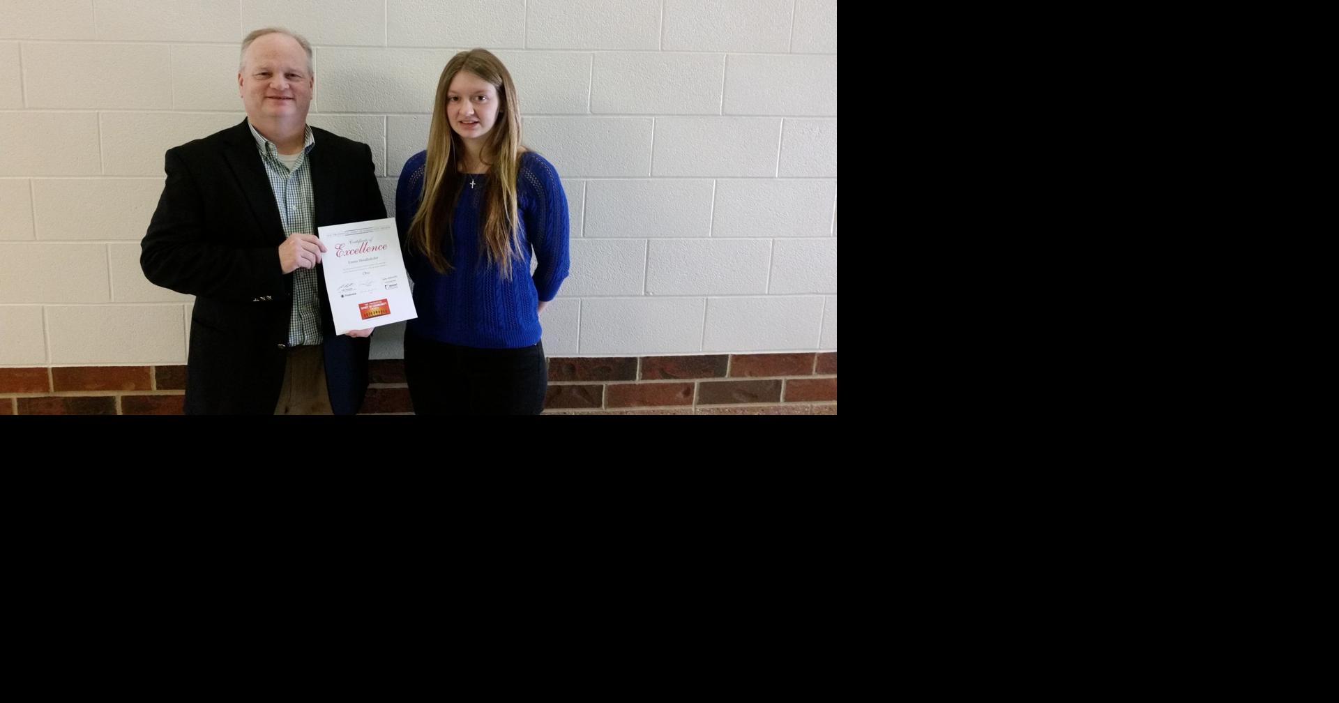 Shindledecker awards | Local News | crescent-news.com