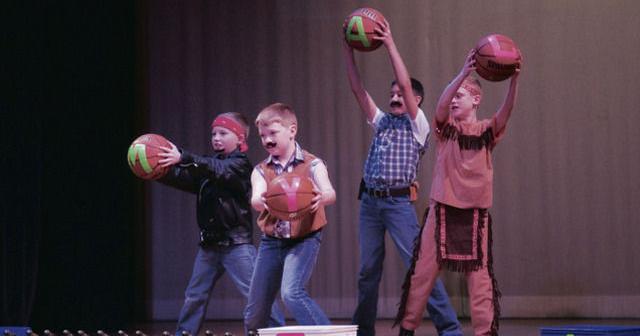 Photo: Defiance Elementary puts on the hits | Local News | crescent ...