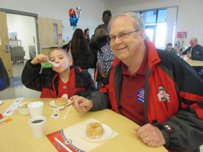 Defiance Elementary School hosts Visit with a Veteran Breakfast | Local ...