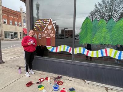 Public can vote for best holiday window on display in Paulding | Local ...