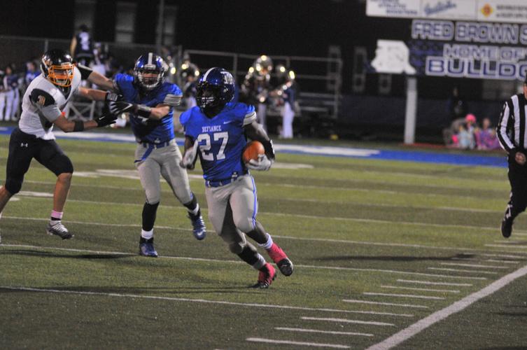 Friday football: Defiance holds off O-G for first winning campaign ...