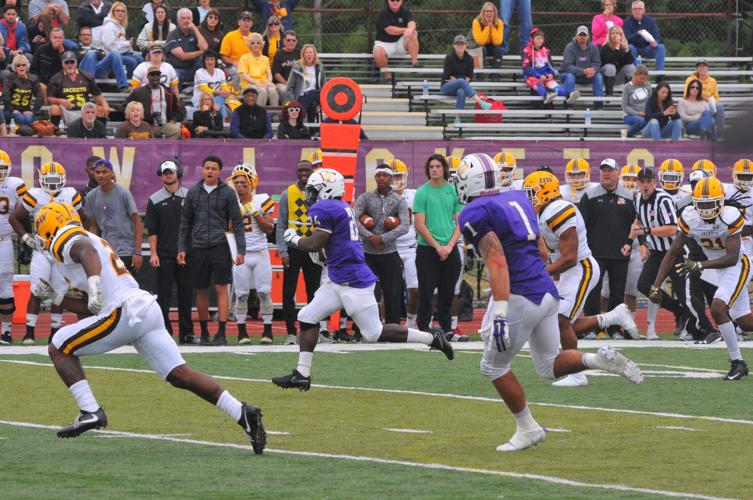 Defiance College opens football season with Baldwin Wallace | Local ...