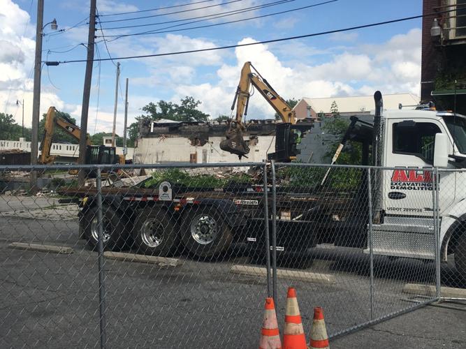 Downtown Defiance building demo begins | Local News | crescent-news.com