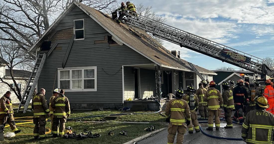 Oakwood fire causes heavy damage to home, displaces family | Local News ...