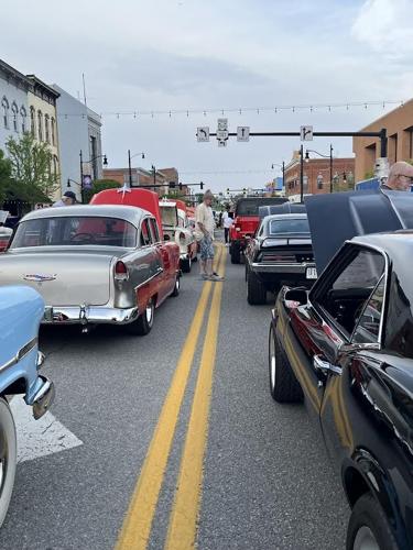 First Defiance cruise-in | Local News | crescent-news.com