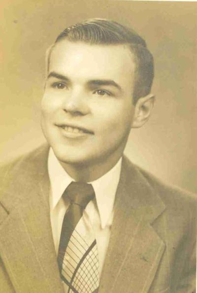 Theodore "Ted" Knapp | Local Obituaries | crescent-news.com