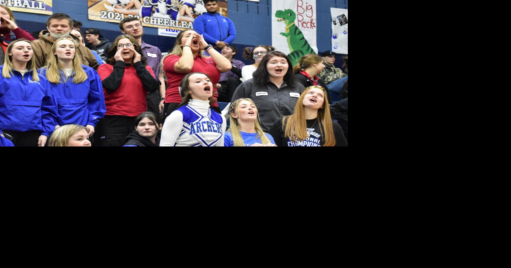 Seniors at pep rally | Graduation | crescent-news.com