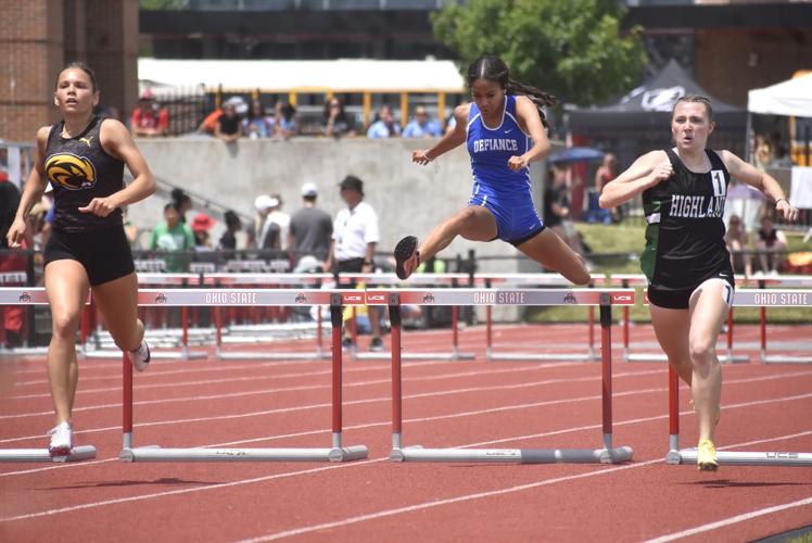 Sunday state track: Defiance's Jamie Rollins overcomes injuries to run ...