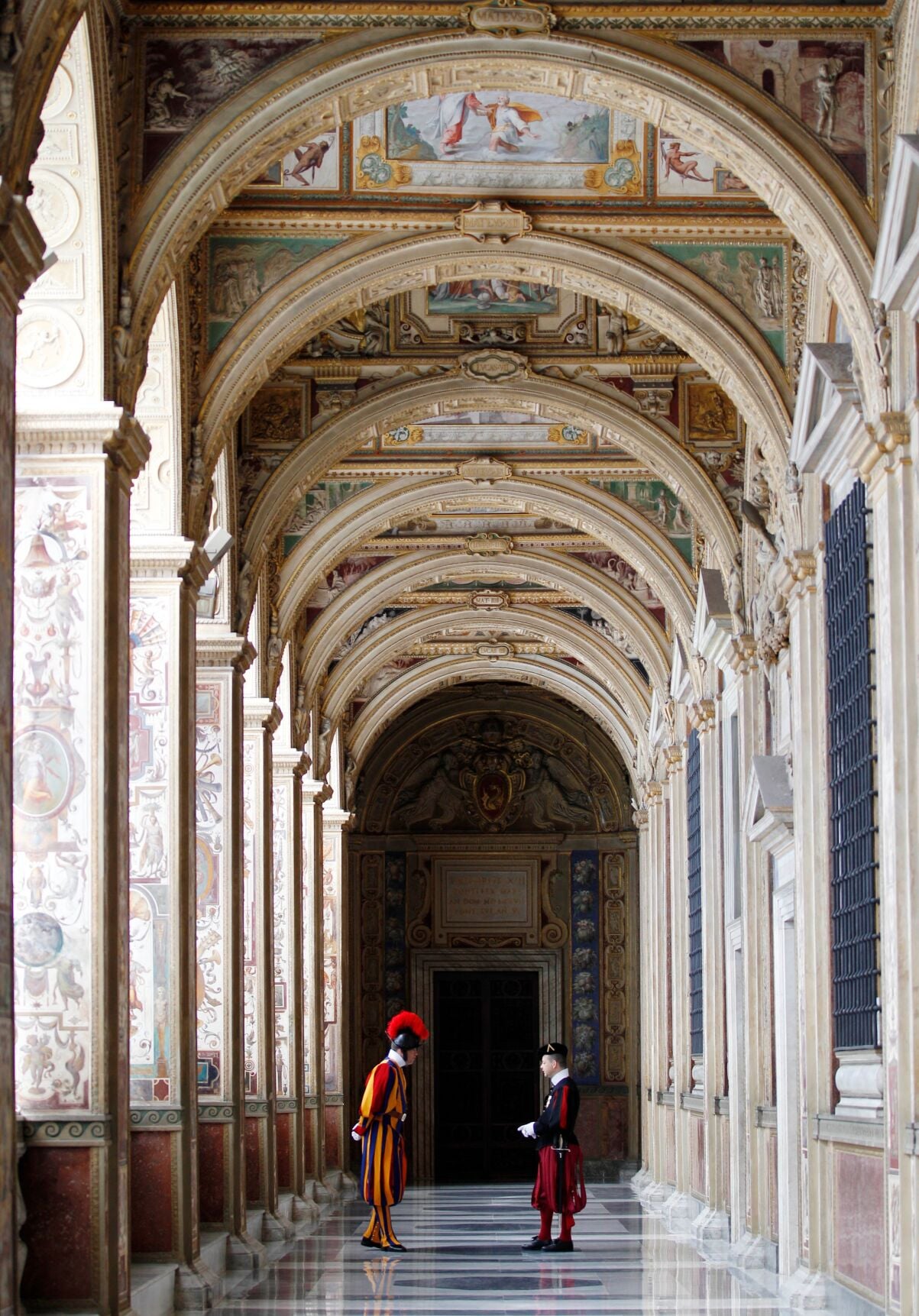 Vatican begins five-year restoration of Raphael Loggia passageway ...