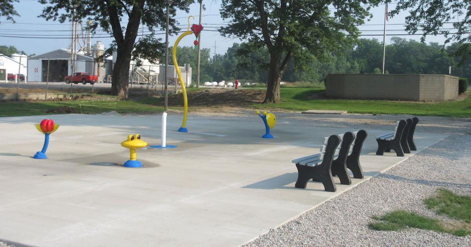 Ney opens new splash pad | Local News | crescent-news.com