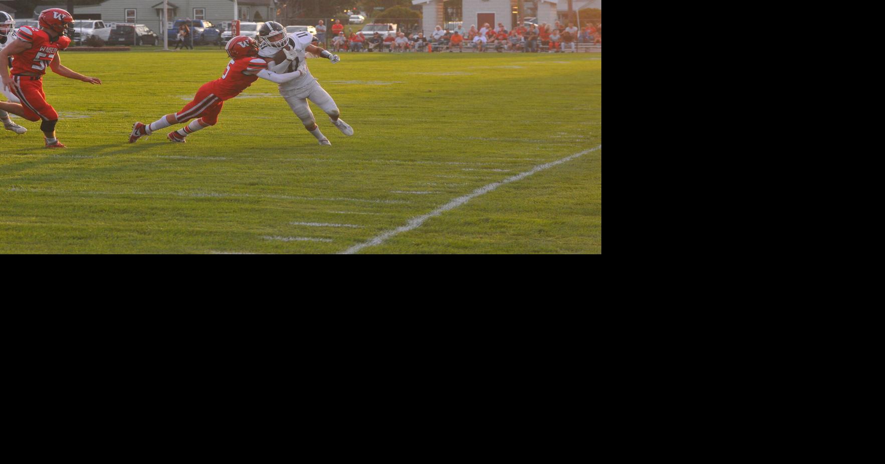 Blitz: Eight-man squads open conference play | Local Sports | crescent ...