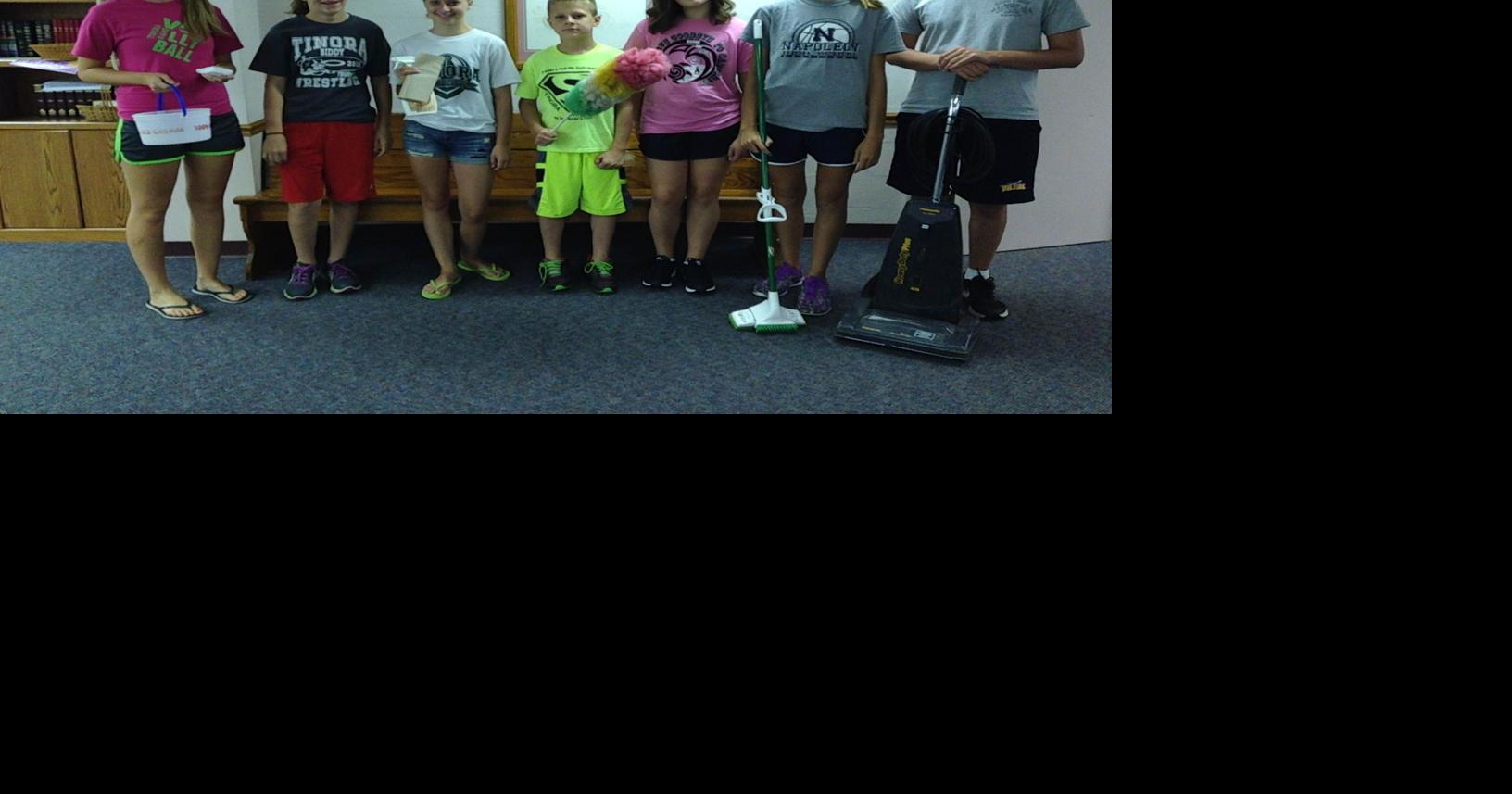 County Line Livestock does service project | Local Farm | crescent-news.com