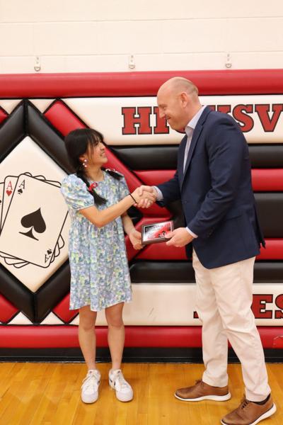 Hicksville sixth graders shine in real-world learning competition ...