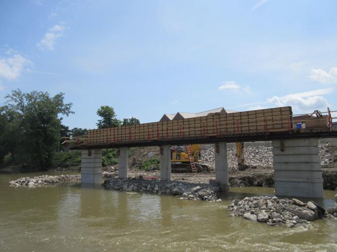 First beams set on new Clinton Street bridge | Local News | crescent ...