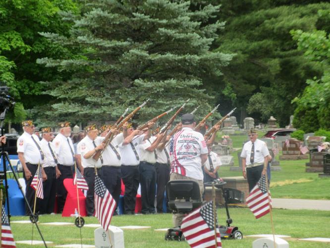 Local decorated Vietnam War veteran delivers Memorial Day address at ...