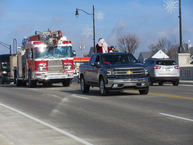 Parade of Heroes through downtown Defiance | Local News | crescent-news.com