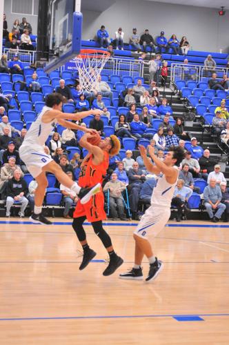 Boys basketball: Bulldogs batter Elida in WBL win | Local Sports ...