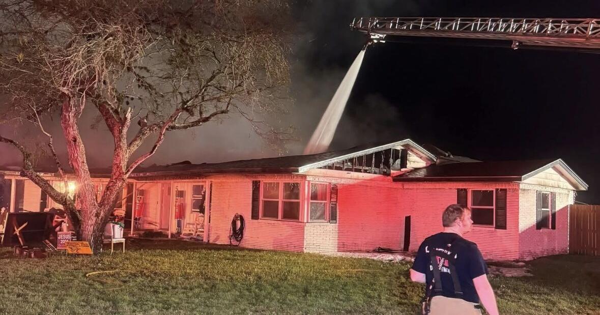 Fire Crews Battle House Fire in Cuero | News | crossroadstoday.com
