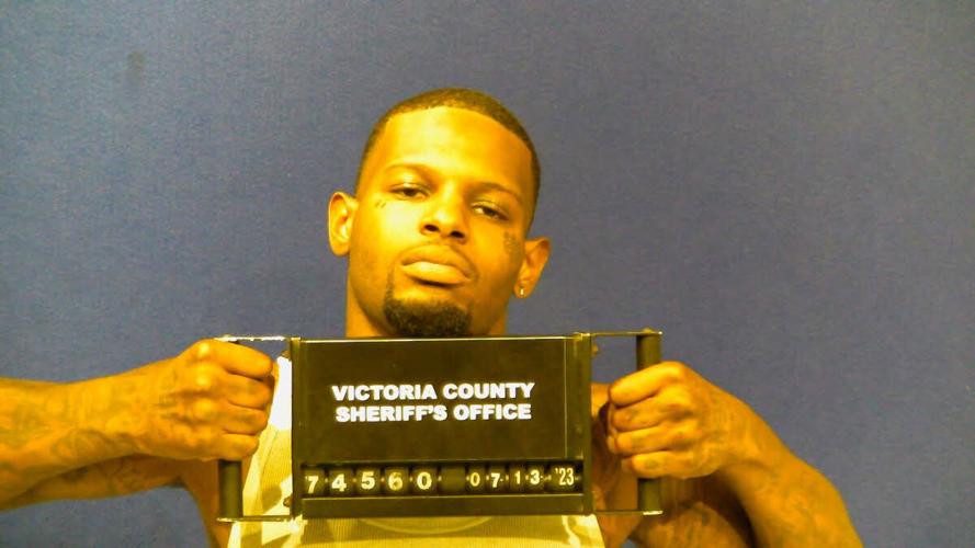 VPD and VPD SWAT team arrest four Thursday morning for drug and weapon ...