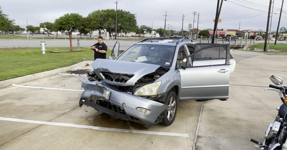 Two vehicle wreck at Navarro and Zac Lentz | Local News ...