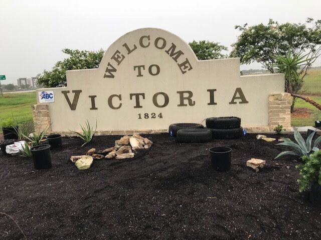 Community Appearance Division unveils new “Welcome to Victoria” sign ...