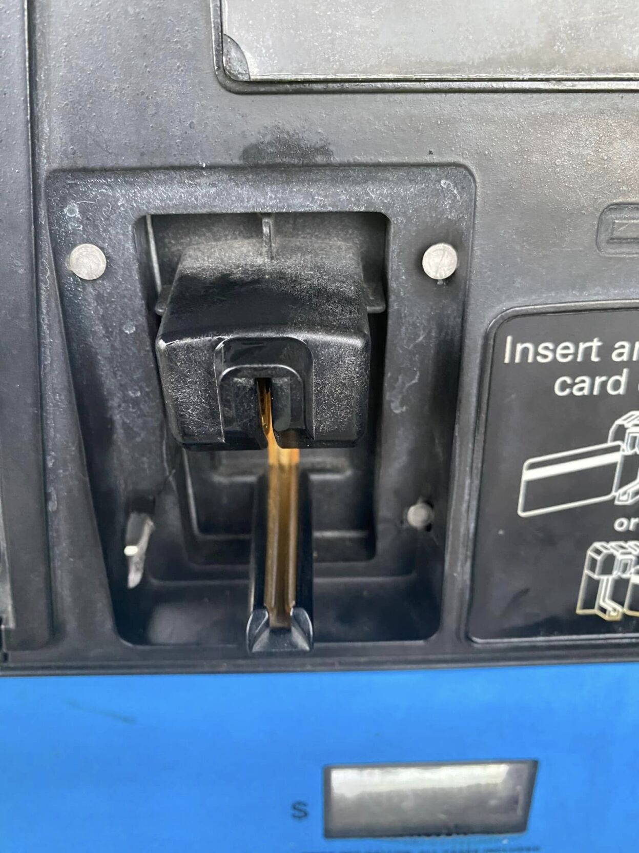 Credit card ‘Skimmers’ used to steal personal information and funds found at Love’s Truck Stop ...