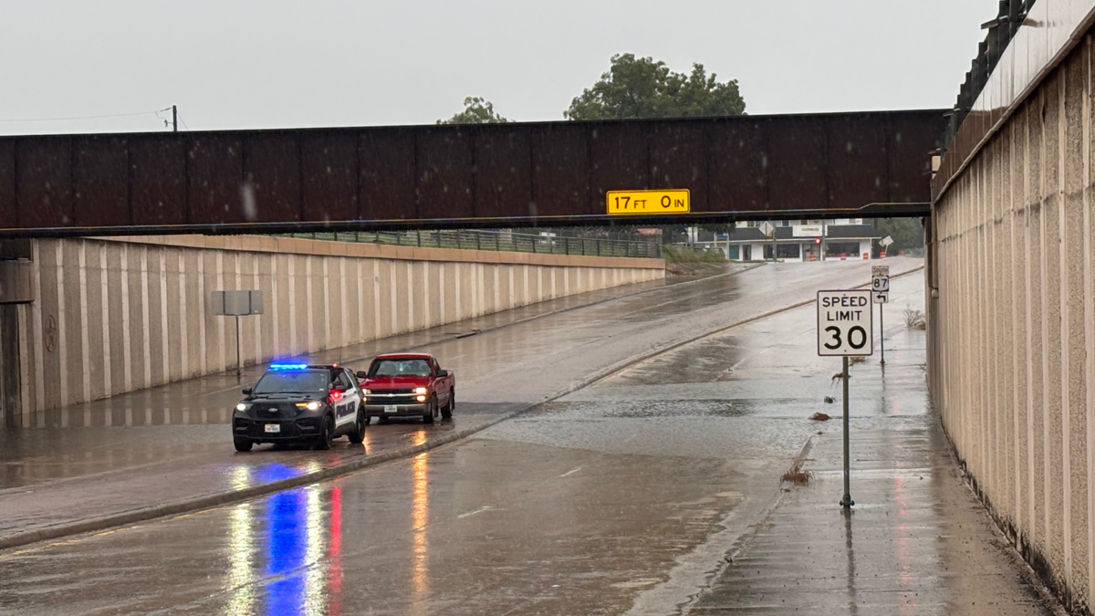 Flooding closes Navarro underpass intersection | News | crossroadstoday.com