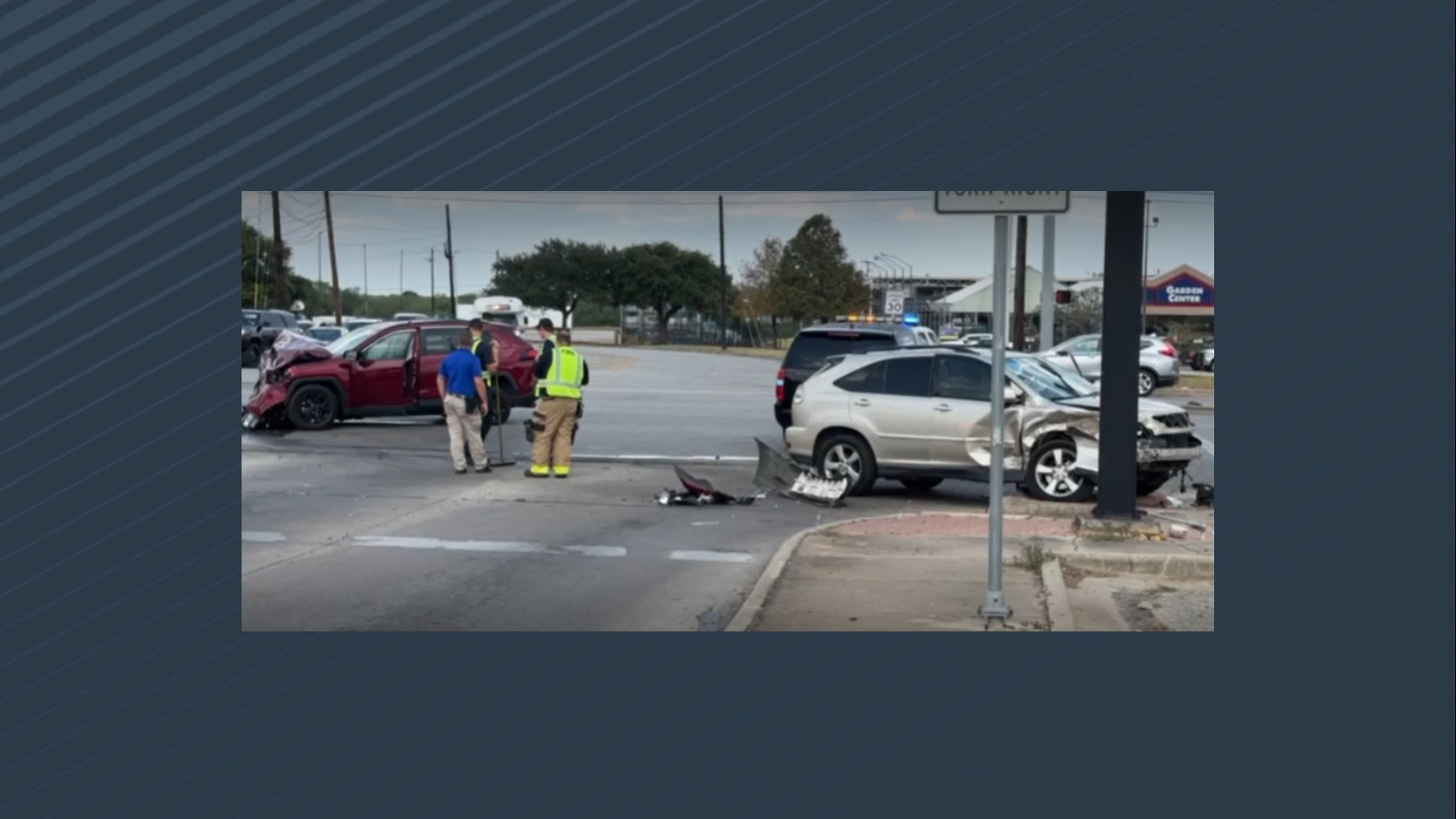 Two-vehicle wreck on Glascow and Navarro | Local News | crossroadstoday.com