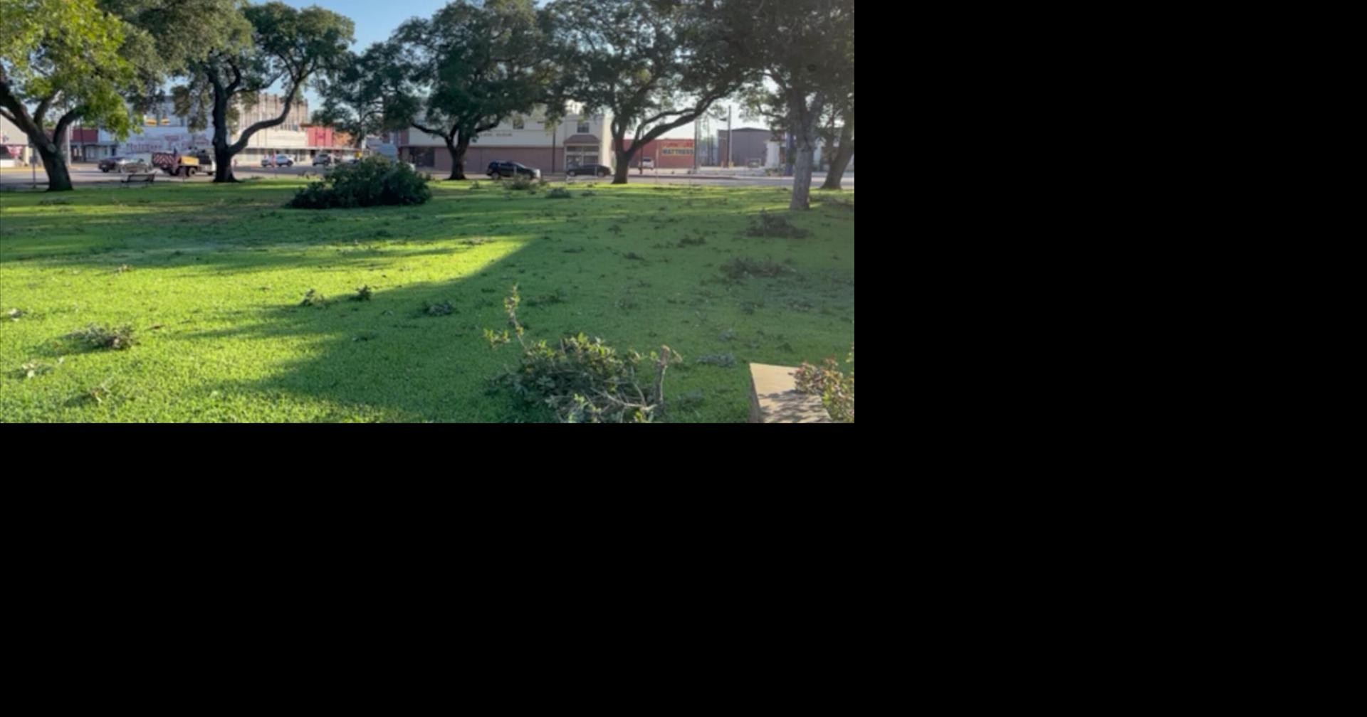 Edna residents get help cleaning up after Monday's storm | News ...