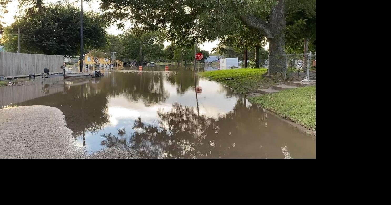 Flooding continues on Vine street, residents feel helpless | Features ...